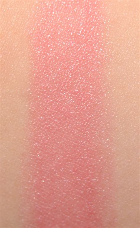 Помада для губ MAC Lustre Lipstick Giddy, купить по выгодной цене с ...