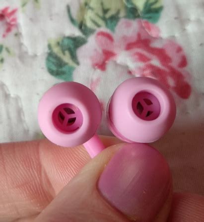 A review of the terrible Trebl Diamante earphones bought from OneBelow ...