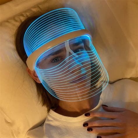 LED-маска, криомассажёр, микротоки: отзывы и эффект | Beauty Insider