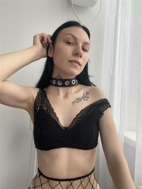 I want you to clean my armpit : r/armpits_alpha