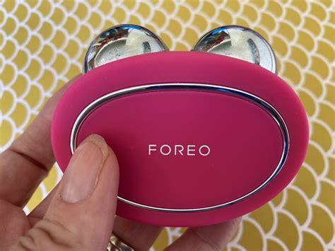 FOREO BEAR & BEAR Mini Review & How to Choose - TechGadgetsCanada.com