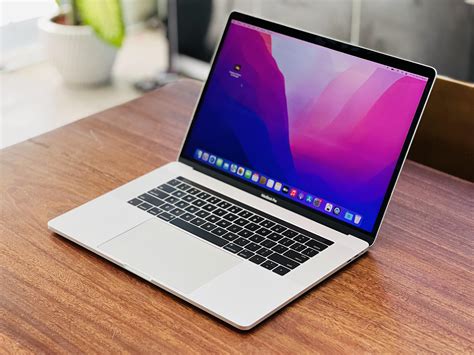 MacBook Pro Retina 2016 15 inch( i7 16G 512G Pro 455 2G)