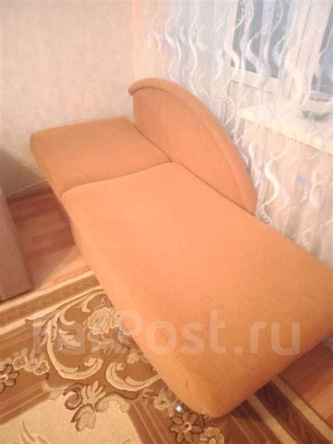 Диван малогабаритный, б/у, в наличии. Цена: 6 000₽ во Владивостоке