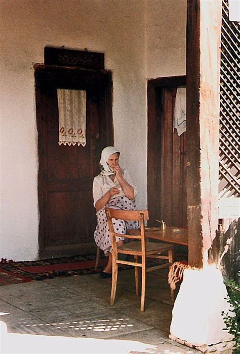 41 Fascinating Photos That Document Everyday Life of Yugoslavia in the ...