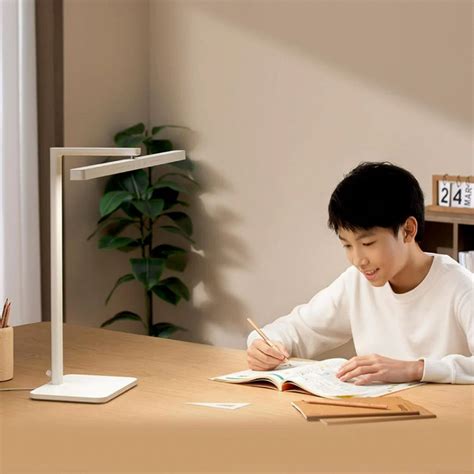 Представлена Xiaomi Mijia Desk Lamp 2 с безопасным для глаз и ...