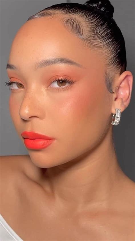 KIKO MILANOさんのインスタグラム動画 - (KIKO MILANOInstagram)「Sunset loving! ☀️ ...