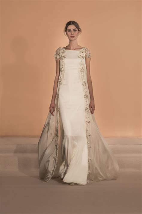 Пин от пользователя DILEK HANIF на доске DILEK HANIF Haute Couture ...
