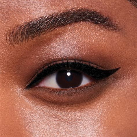 How To Apply Winged Eyeliner ? - My Glow Journey