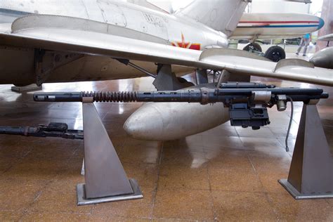 37-мм авиационная пушка Н-37. - Российская авиация