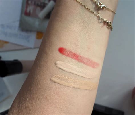 Giorgio Armani Luminous Silk Concealer | British Beauty Blogger