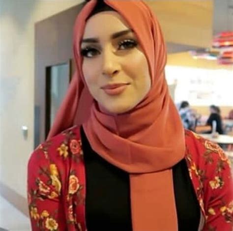 Pin by Natarajan Gopalan on Stunning Beauties | Beautiful arab women ...
