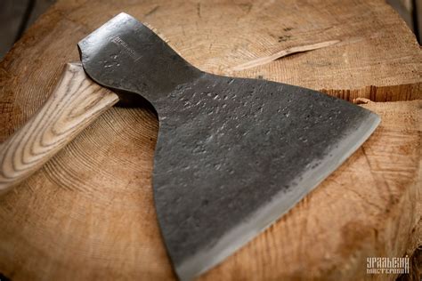 Топор для рубки мяса "Мясник" с чехлом в интернет-магазине Ярмарка ...