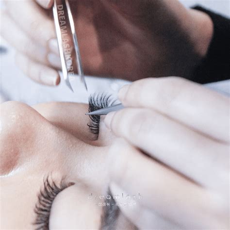 About The Best Eyelash Extensions in Singapore | Dreamlash