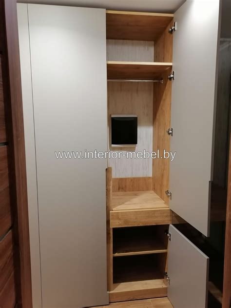 Шкаф для длинной прихожей с зеркалом и дамским столиком купить в Минске ...