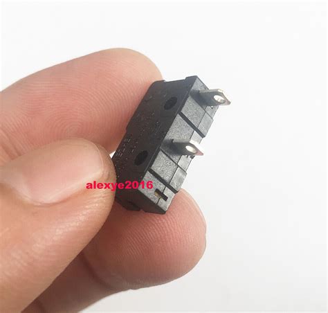 BAOKEZHEN SC7301 Micro Limit Switch COM And NO 2 Pins 5A 125/250VAC No ...