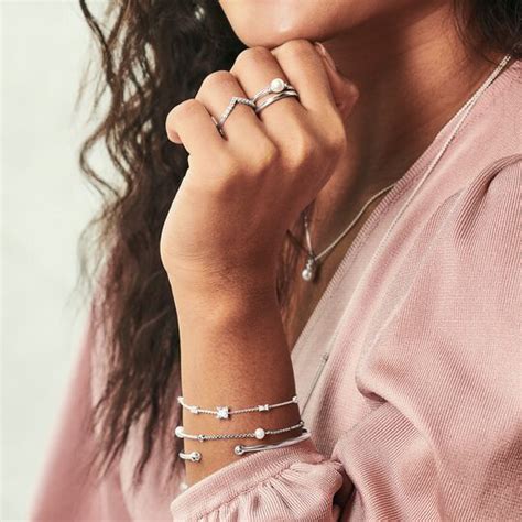 Silver necklace with pearl and zirconia stone | THOMAS SABO