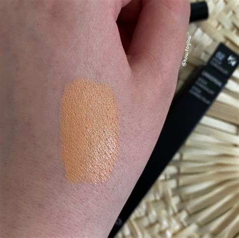 How To Glow: Kiko Milano Universal Stick Concealer
