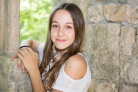 Статусы Вк для 12-летних пацанов и девочек