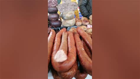 М'ясна продукція на базарі - YouTube