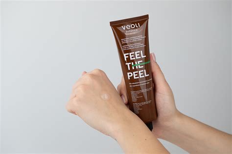 Veoli Botanica Feel the Peel Złuszczająco-nawilżający peeling do skalpu ...