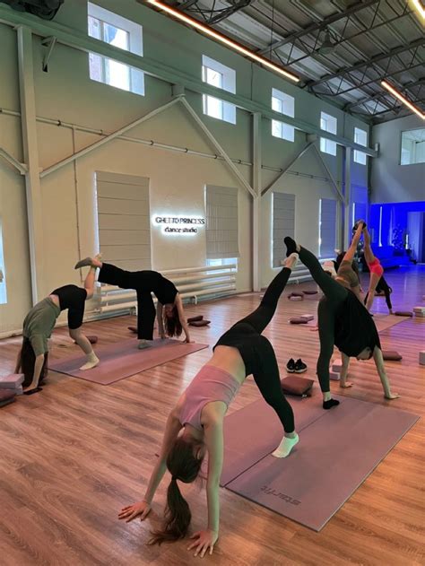 Растяжка | Yoga, Life, Sport