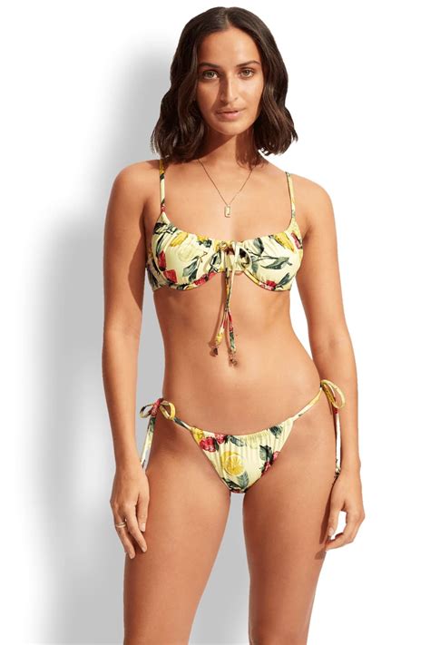 Купальники и пляжная одежда - Vela Moda Intima