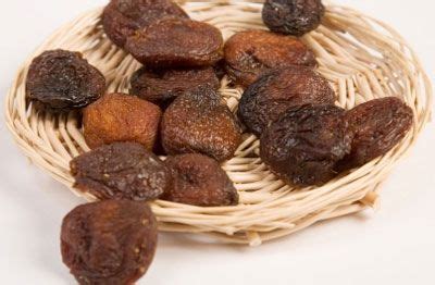 Шоколадная курага | Chocolate apricot, Body health, Food