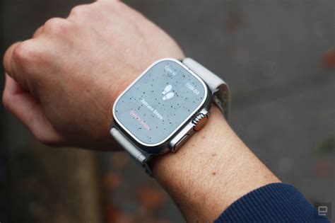Apple Watch Ultra review: A big smartwatch with some little quirks ...