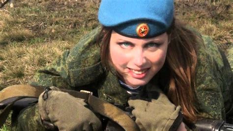 Yulia Kharlamova soldado rusa que vence con su belleza - YouTube