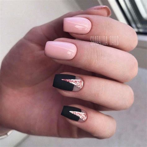 Черно-розовый маникюр | Gel nails, Beauty nails, Pretty nails