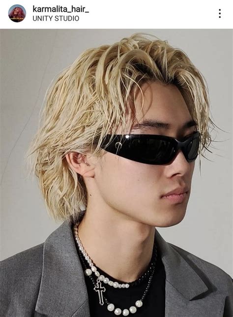 Man hairstyleWet textureWet hairMan hairHairstylesМужская ...