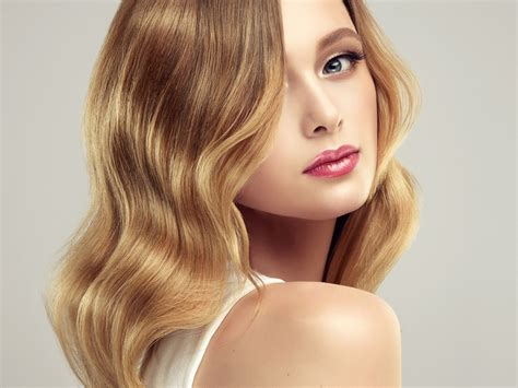 Бежевый цвет волос — «Hair-Boutique»