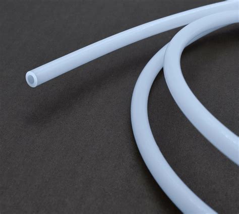 Тефлоновая (фторопластовая) трубка PTFE 2x4 мм