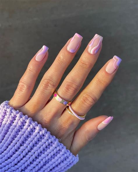 Vogue Portugal | #nailinspiration: very peri em 18 imagens de inspiração