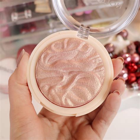Revolution Highlight Re-loaded kompakt highlighter- Make An Impact ...