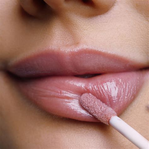 Блеск для губ LIP GLOSS MADE IN DANCE 4 мл – купить за 2 690 ₽ | SERGEY ...