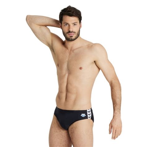 Плавки ARENA ARENA ICONS SWIM BRIEFS SOLID