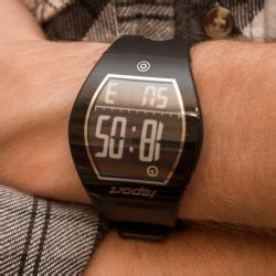 E-ink watch дисплей - преимущества часов с изогнутым экраном