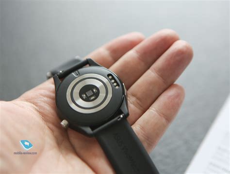 Mobile-review.com Первый взгляд на умные часы Asus VivoWatch SP