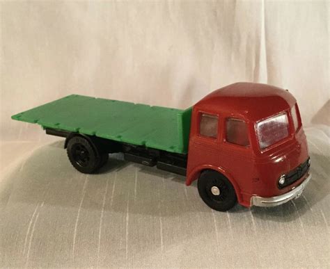 Mercedes-Benz LP 315 | Model Trucks | hobbyDB