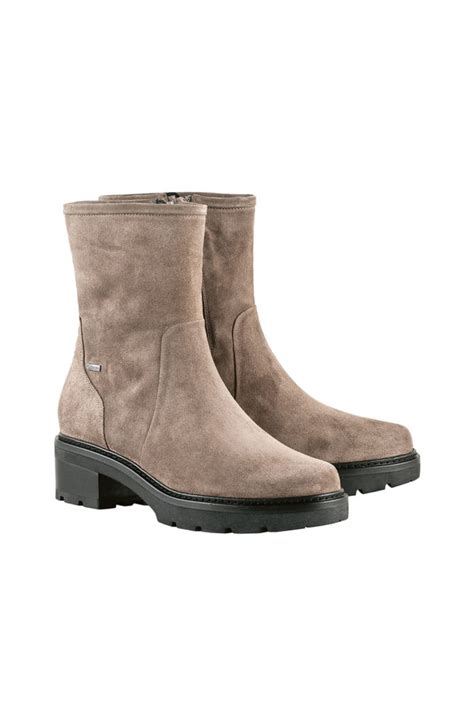 Hogl Shoes available online with upto 50% off jojo Boutique