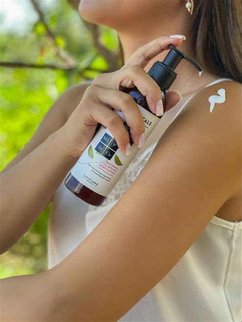 Oriflame Beautanicals | Beauty cosmetics, Beauty products photography ...