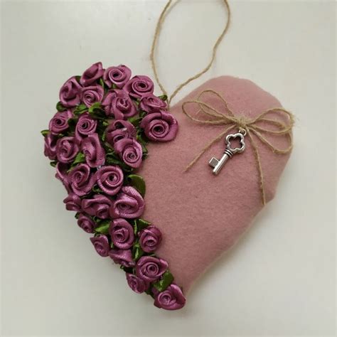 Сердце | Heart crafts, Old jewelry crafts, Fabric hearts