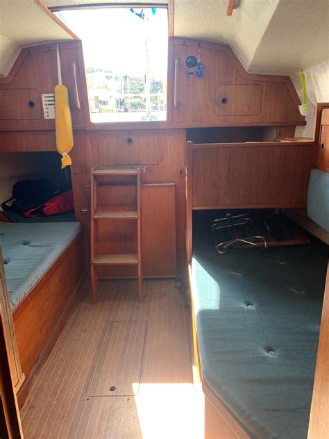 Sunwind 27 with a fresh Volvo Penta engine for only 6,600 euros ...