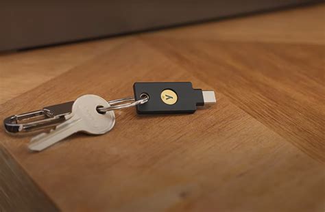 YubiKey: Ein kleiner Schlüssel der Logins sicher macht | Alltron