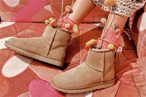 נעלי UGG: כמה מכוערות ככה נוחות - נעלי בית לנשים של האג - אינסטקופ