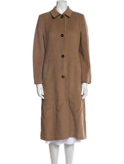Aquascutum Coat - Neutrals Coats, Clothing - AQS22969 | The RealReal