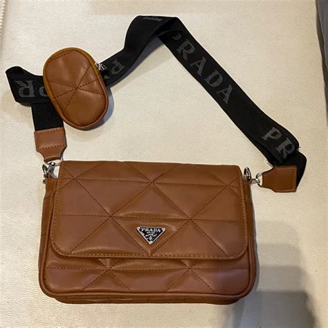کمدا | قیمت و خرید کیف برند Prada رنگ قهوه ای