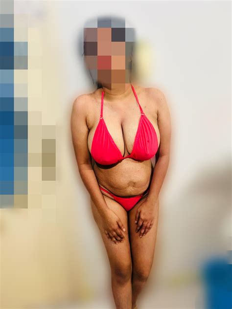 We made her to wear it and pose when she becomes sub🫣 : r/IndianHotwife