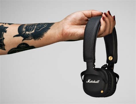 Mobile-review.com Обзор наушников Marshall Mid Bluetooth